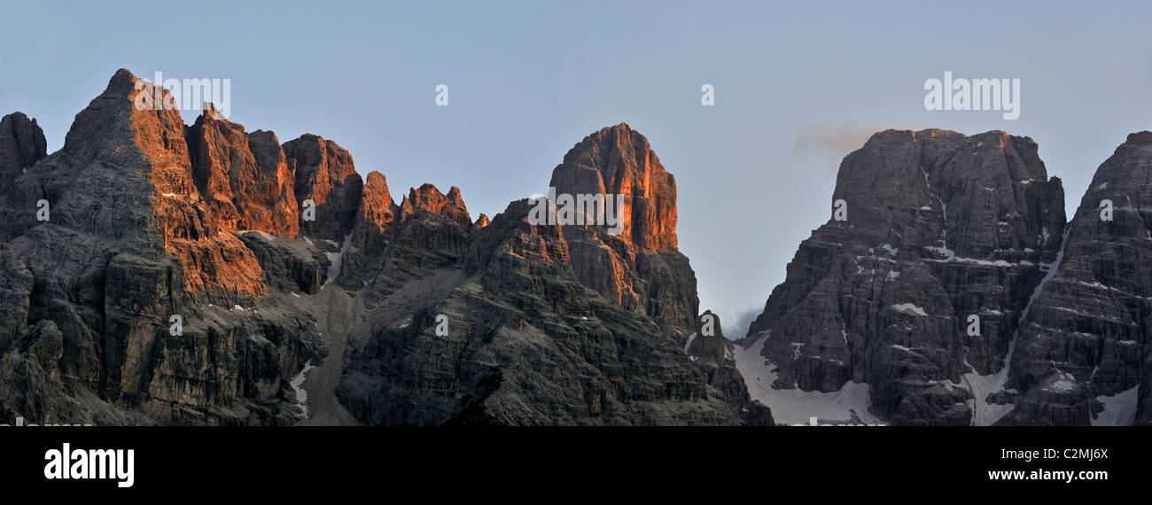 Alpenglow at sunset over the mountain Monte Cristallo in the Dolomites ...