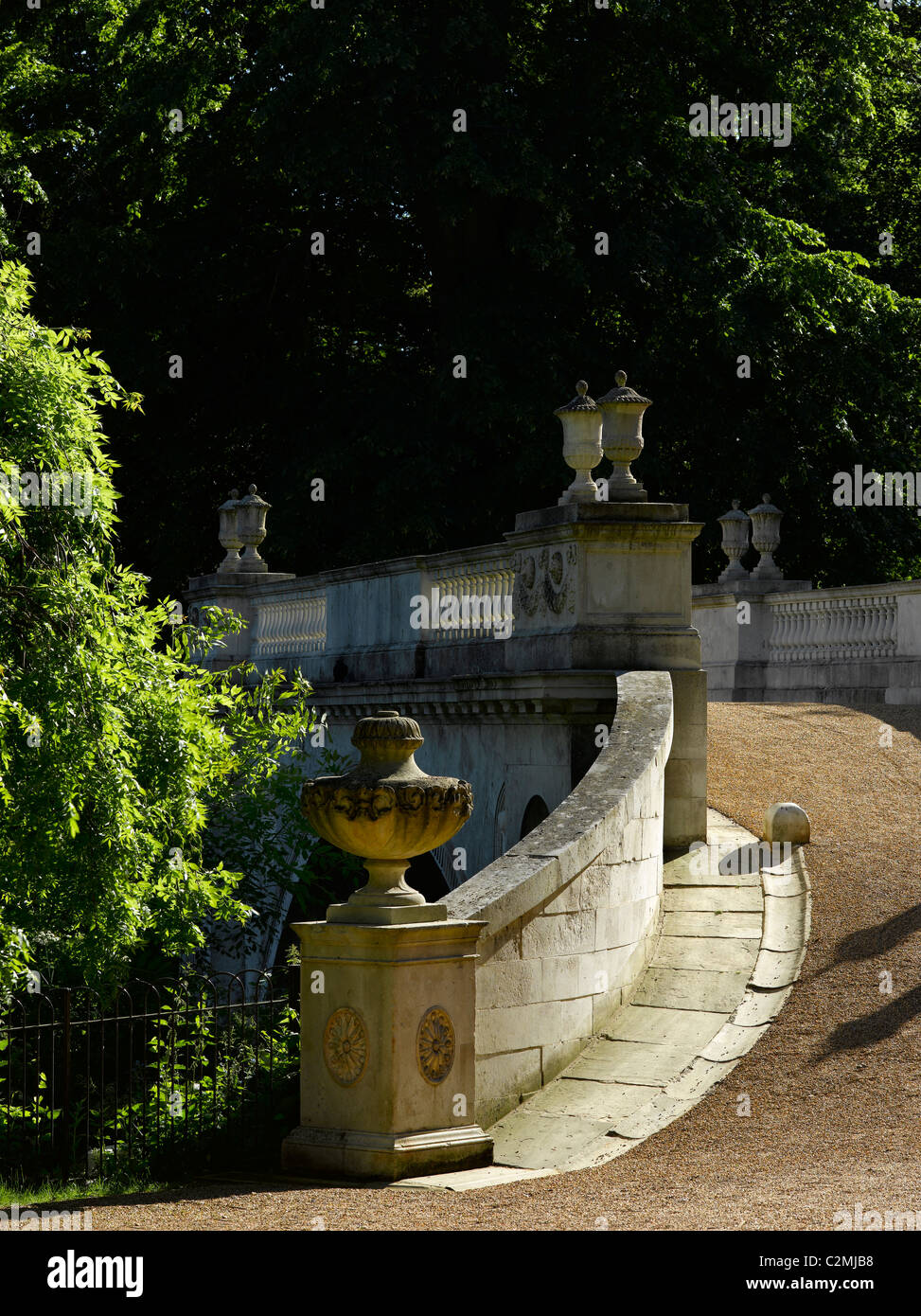 Chiswick Bridge High Resolution Stock Photography and Images - Alamy