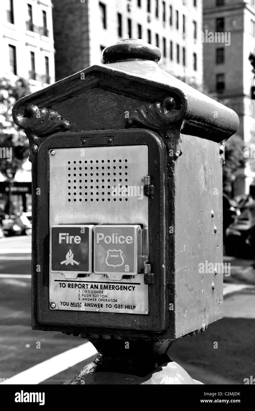 Call box new york city hi-res stock photography and images - Alamy