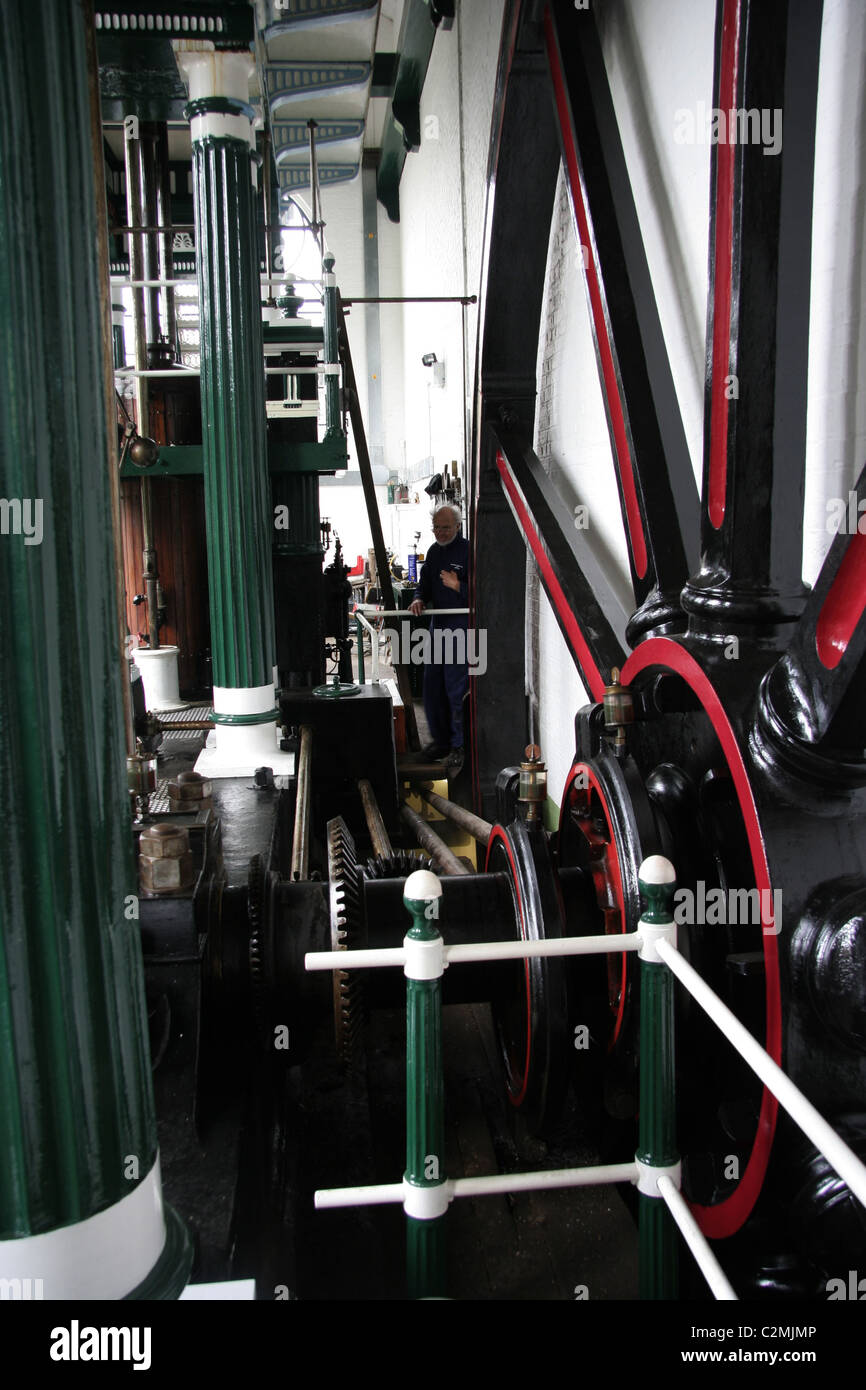 Stationary steam engine hi-res stock photography and images - Alamy