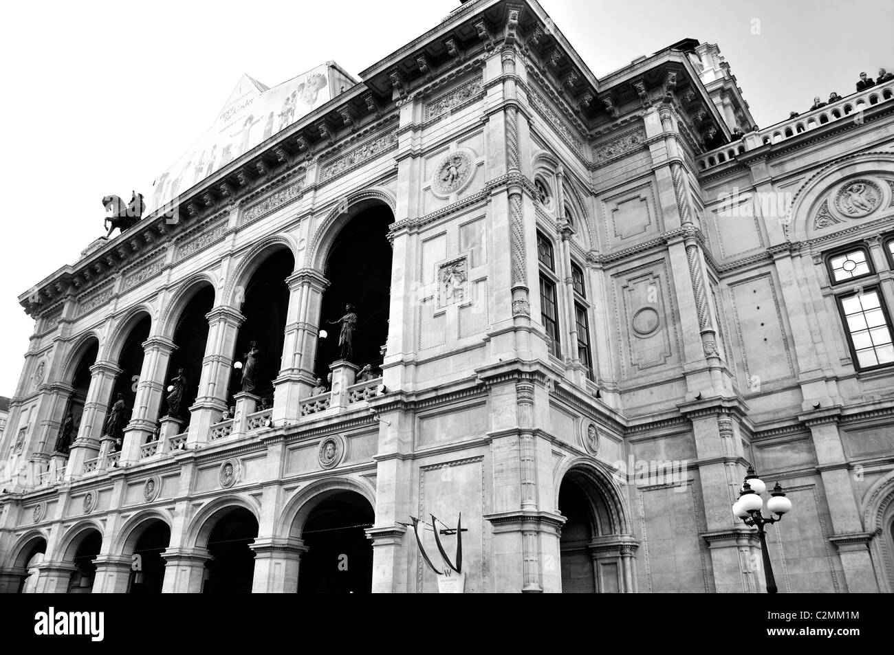Wien staatsoper vienna opera house hi-res stock photography and images ...