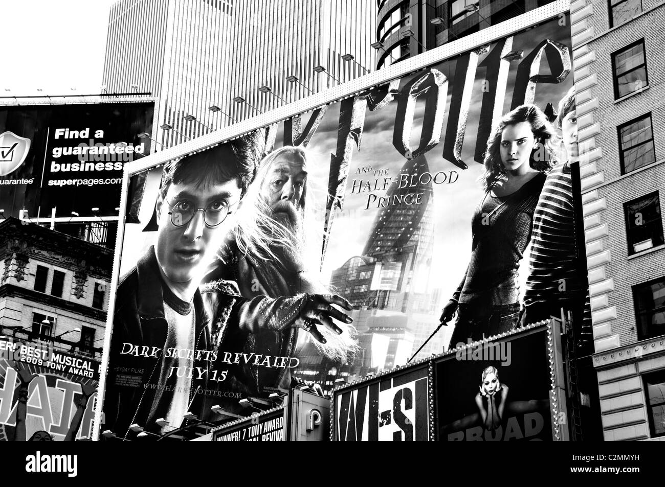 Apple ad posters hi-res stock photography and images - Alamy