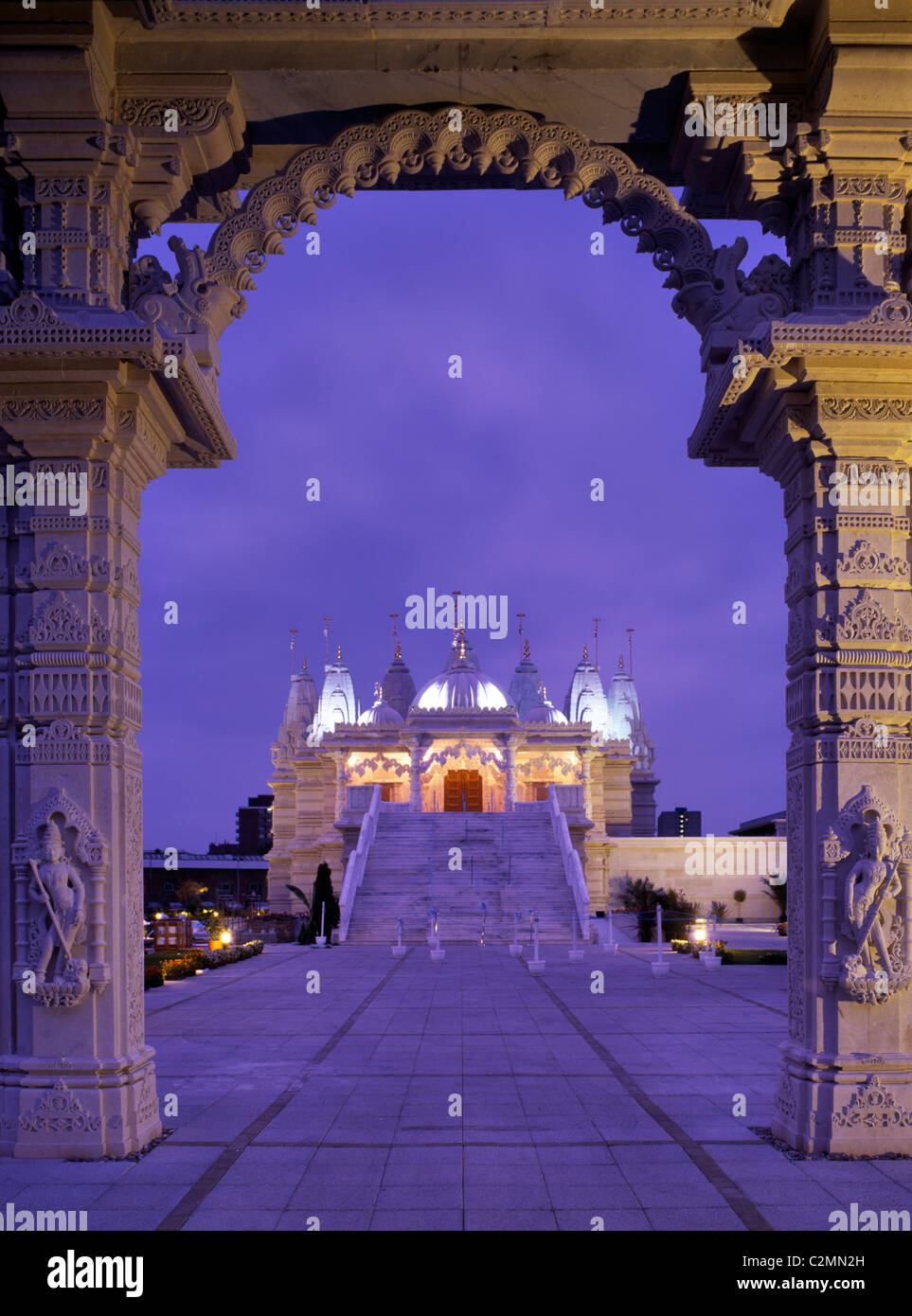 Swaminarayan Hindu Temple, Neasden, London Stock Photo - Alamy