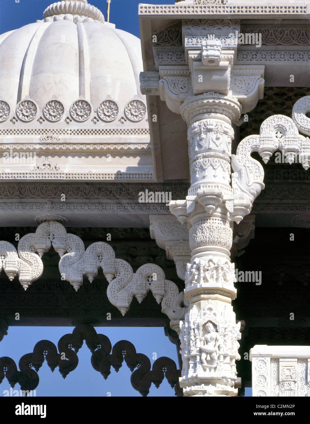 Swaminarayan Hindu Temple, Neasden, London Stock Photo - Alamy