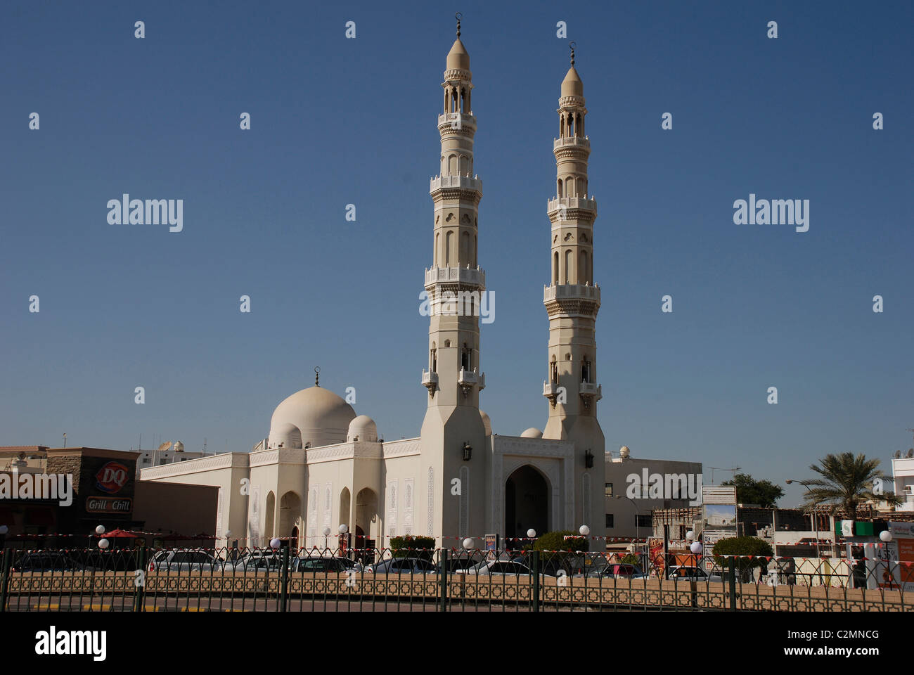 Bahrain minarets mosque hi-res stock photography and images - Alamy