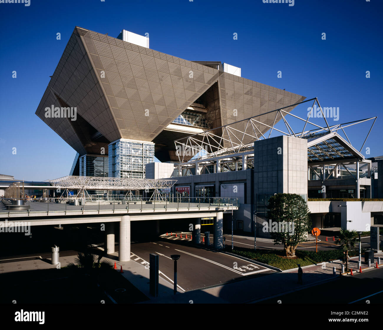 Tokyo, Big sight International Exhibition hall Stock Photo - Alamy