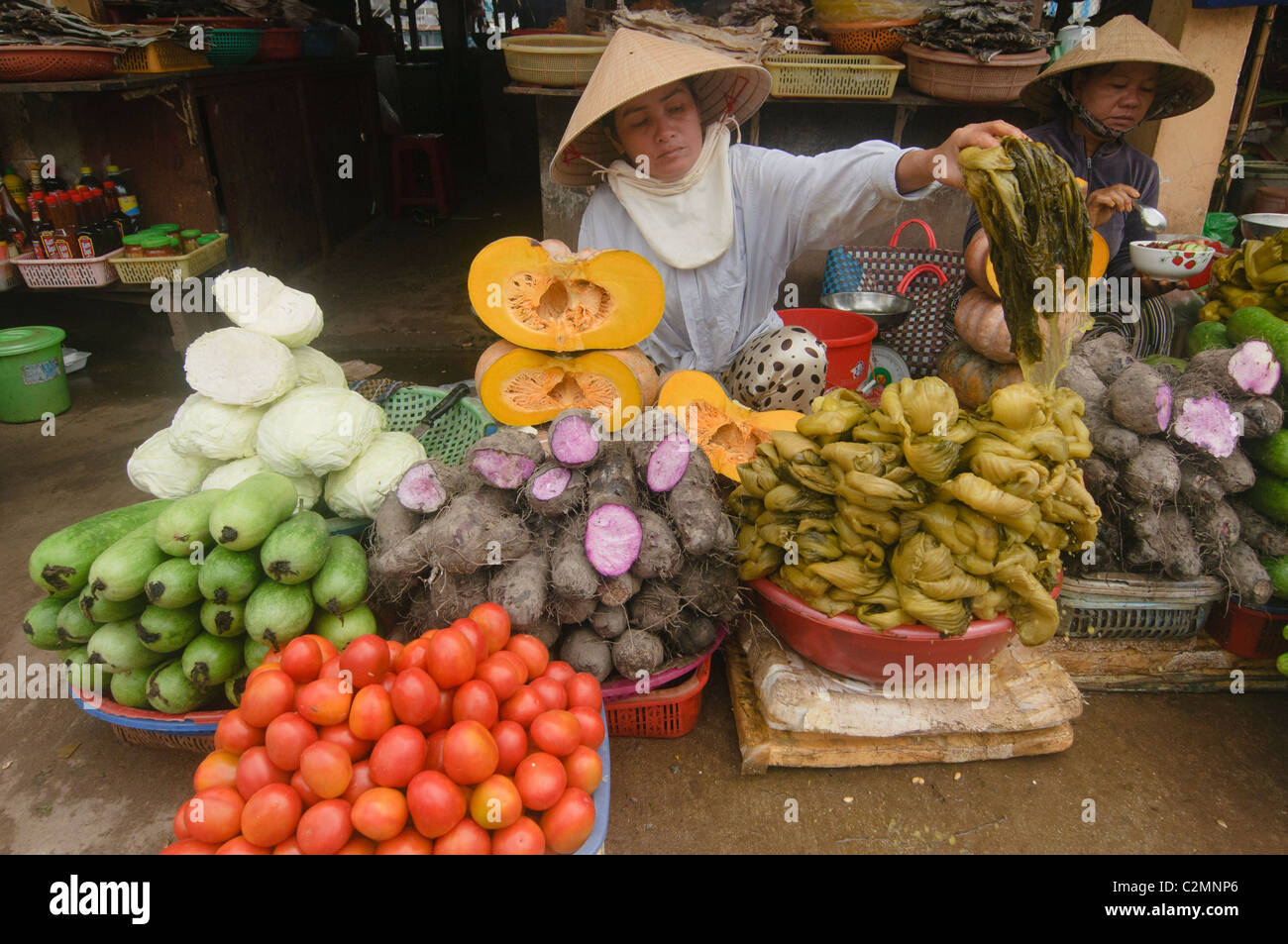 Vegetable vendors hi-res stock photography and images - Alamy