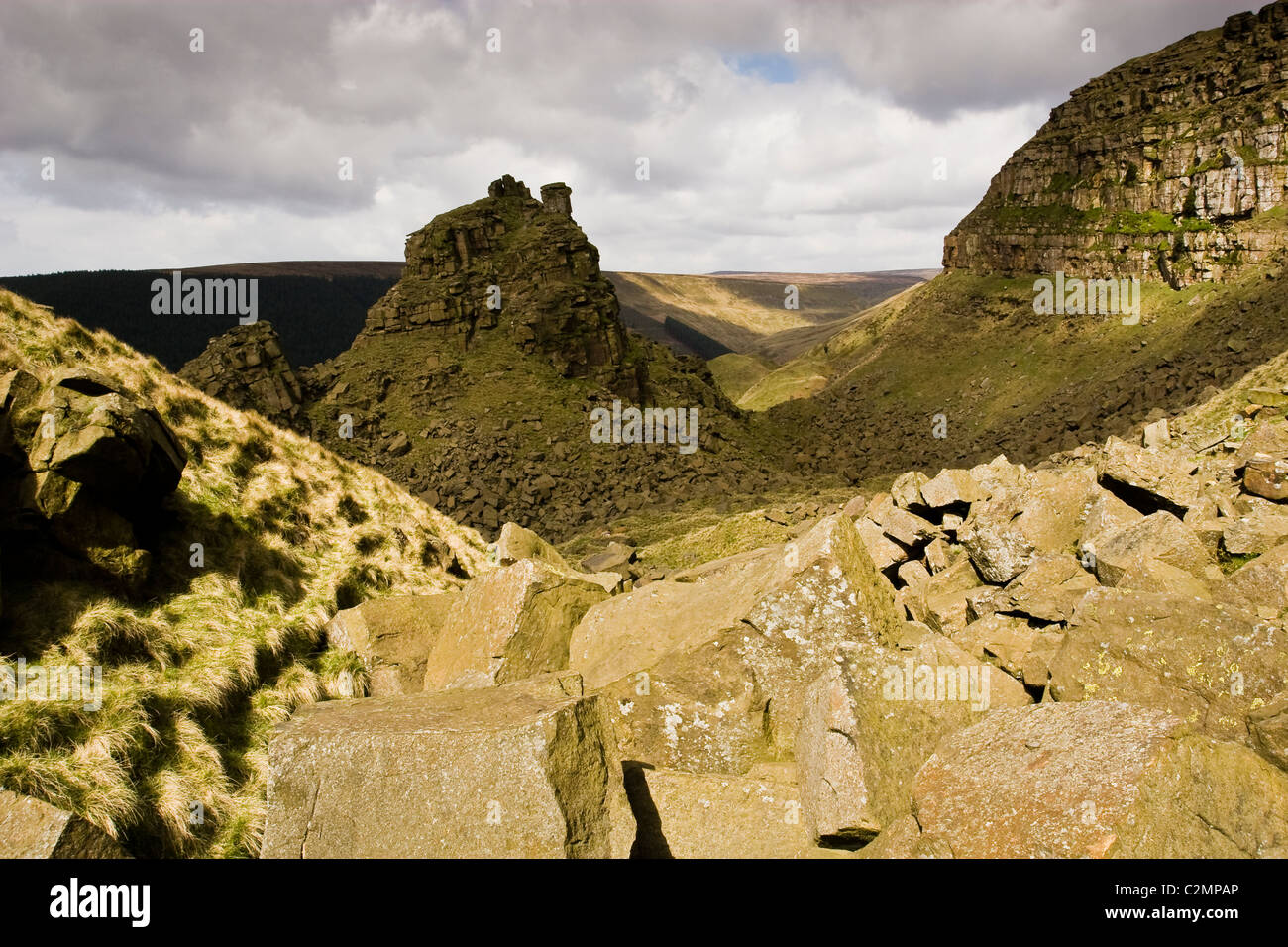 Alport castles peak district hi-res stock photography and images - Alamy