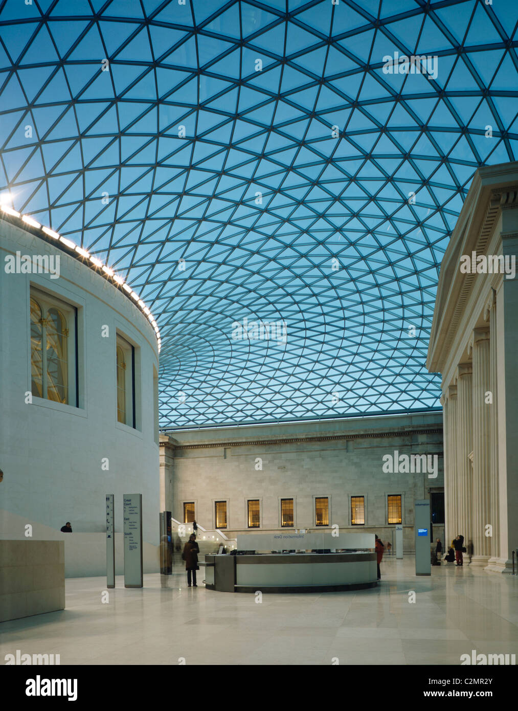The queen elizabeth ii great court hi-res stock photography and images ...