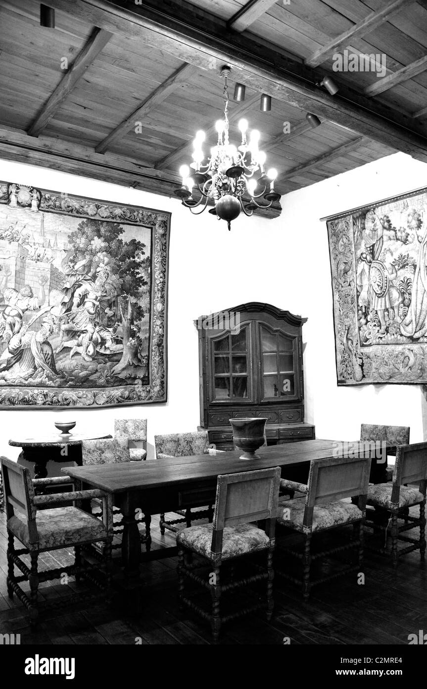 Vianden castle interior luxembourg hi-res stock photography and images ...
