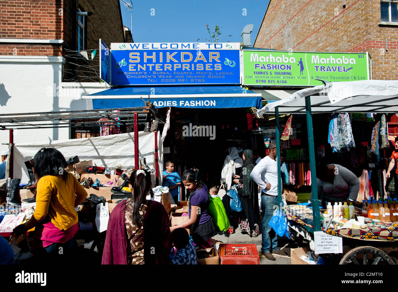 Hackney high street london uk hi-res stock photography and images - Alamy