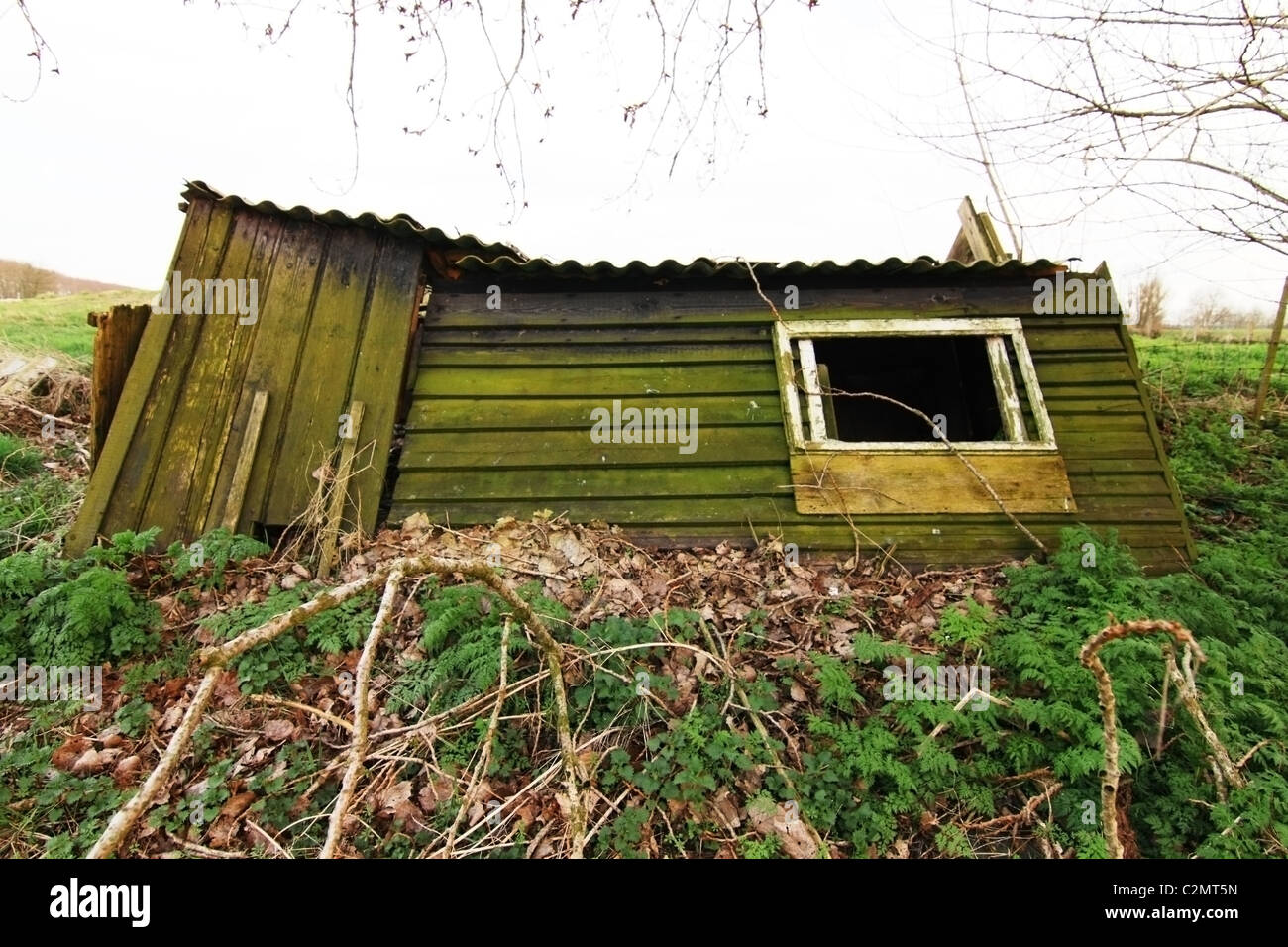 Destroyed wooden house hi-res stock photography and images - Alamy