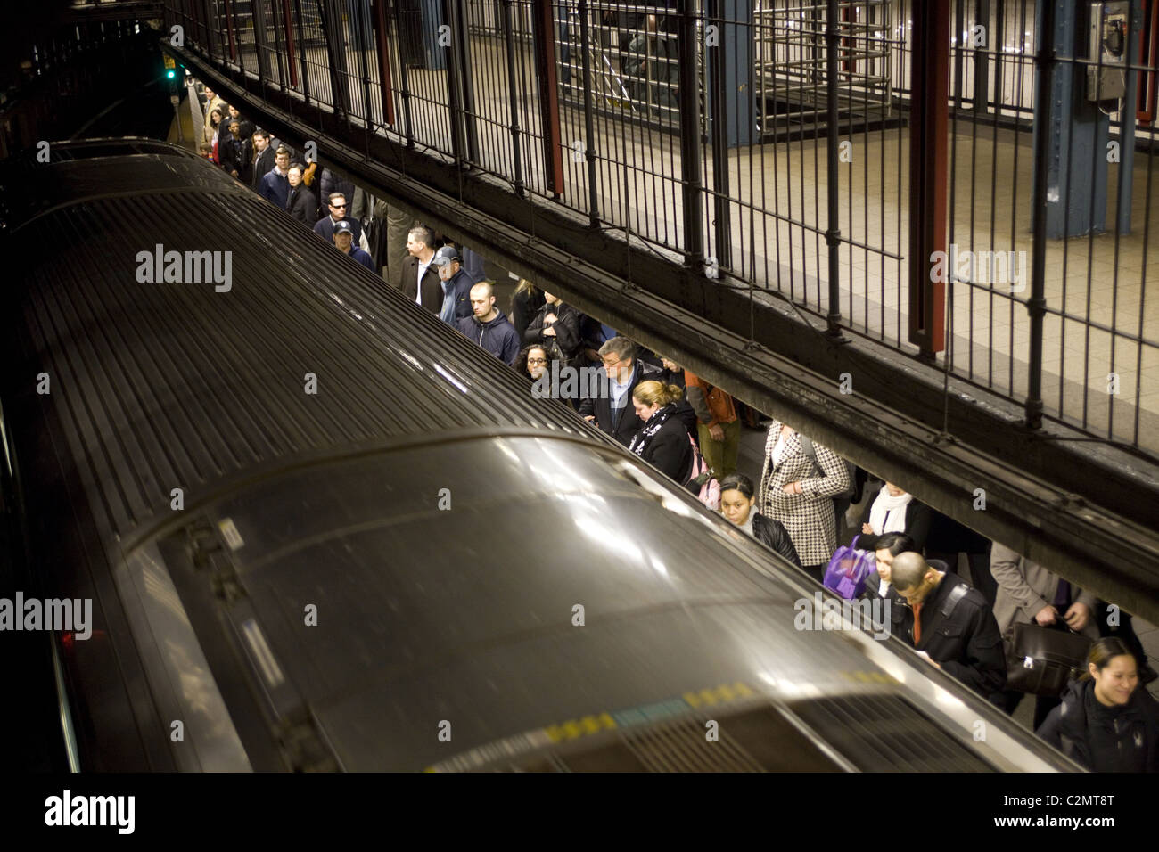 Train platform queue hi-res stock photography and images - Alamy
