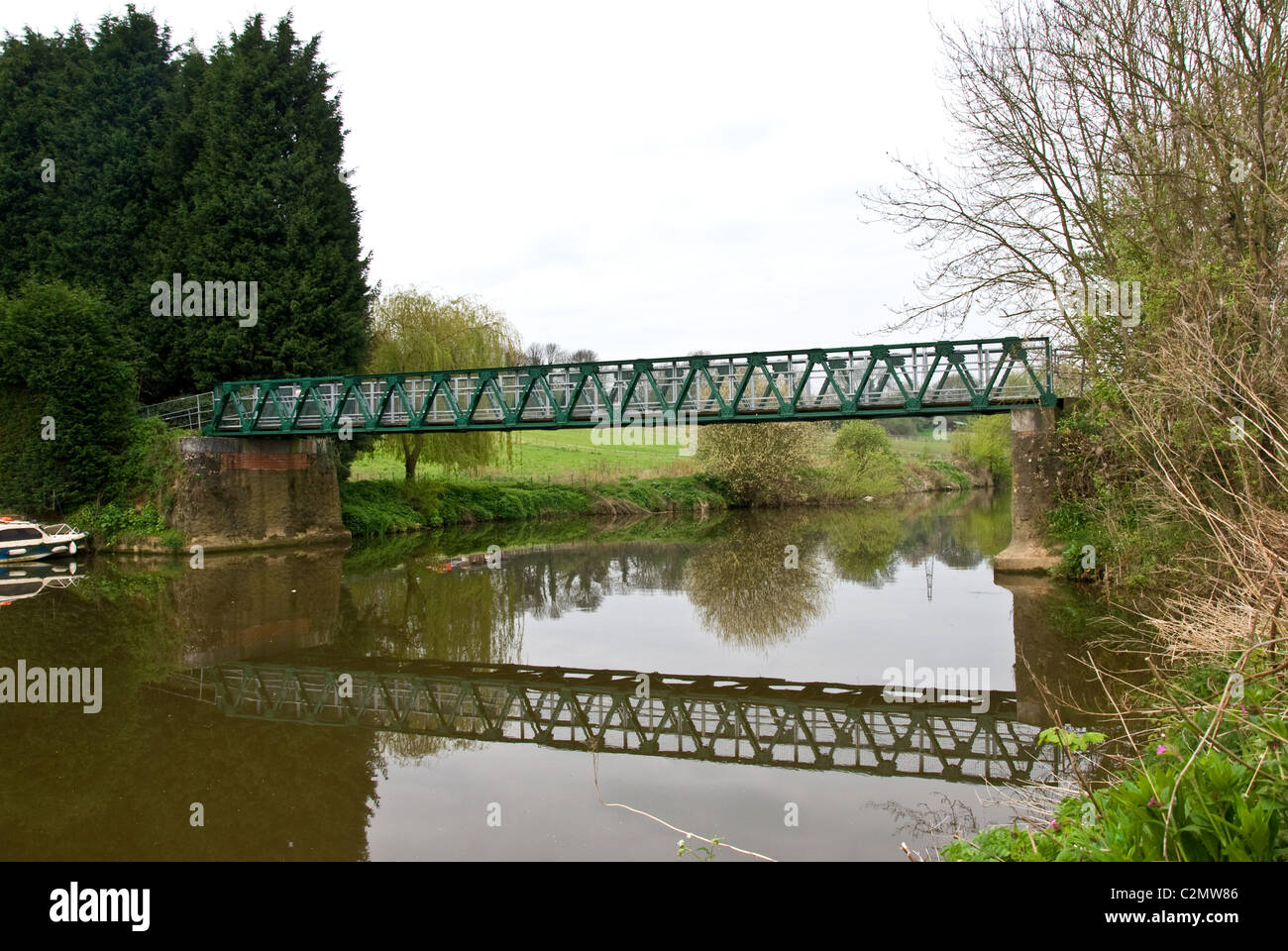 Barming bridge hi-res stock photography and images - Alamy