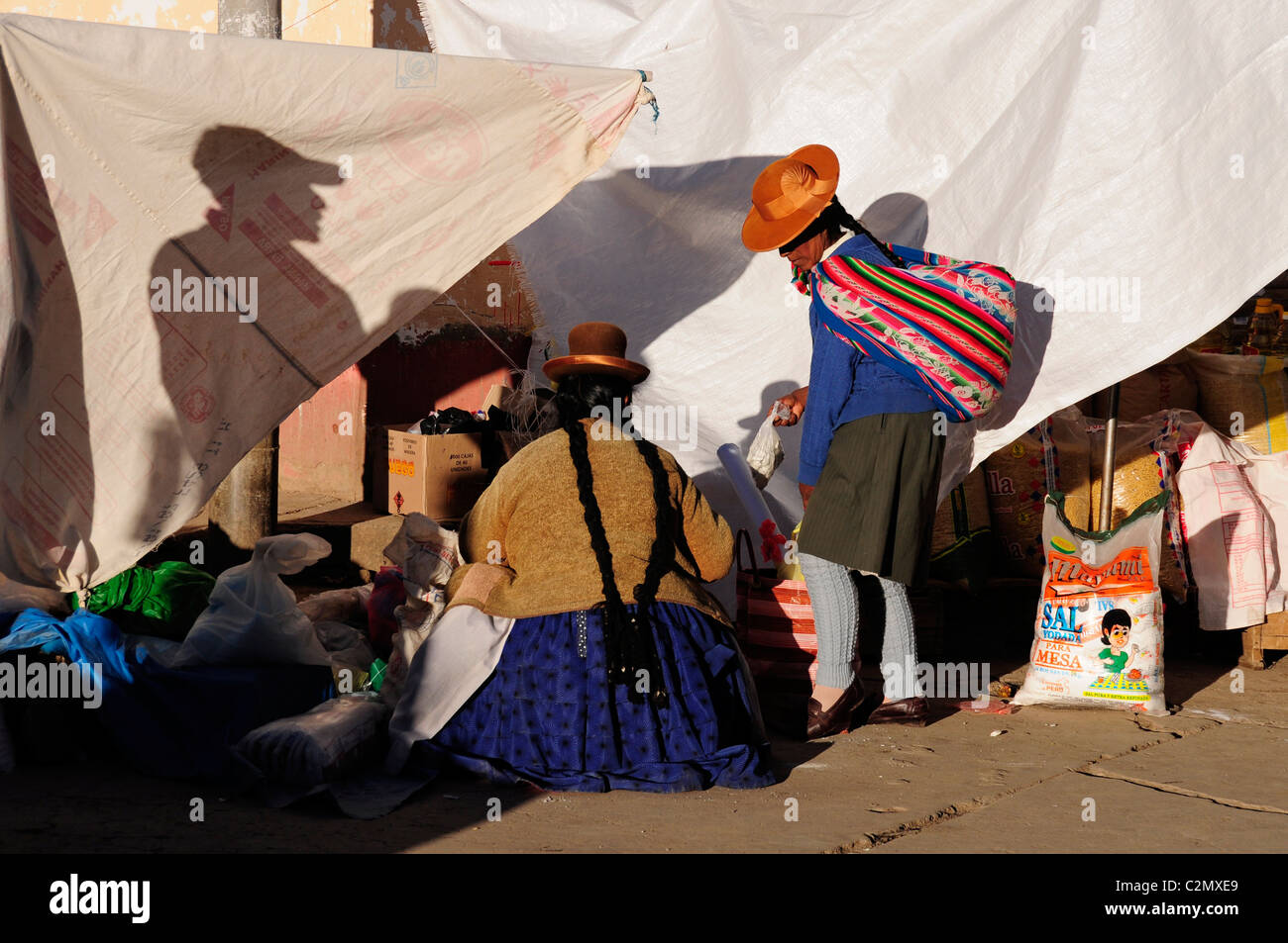 Life in the streets of Peru Stock Photo - Alamy