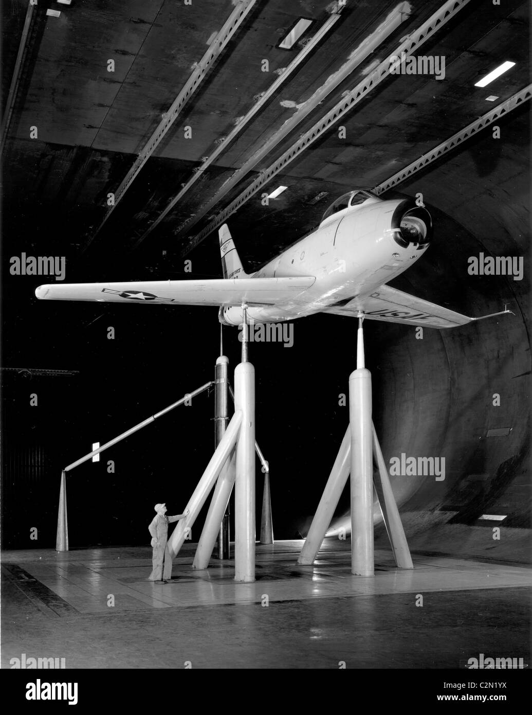 Wind Tunnel Airplane High Resolution Stock Photography and Images - Alamy