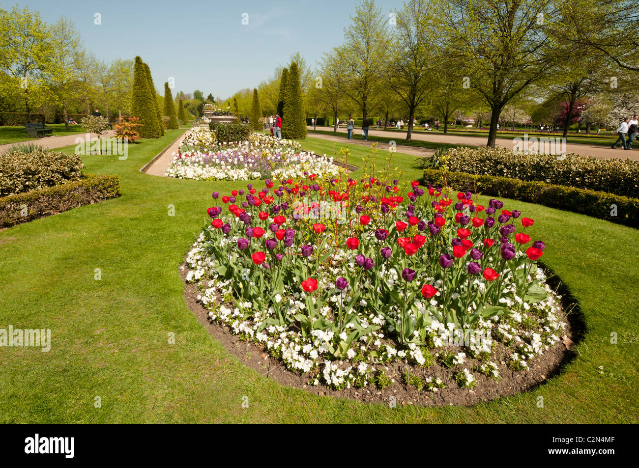 Regents Park Flowers High Resolution Stock Photography and Images - Alamy