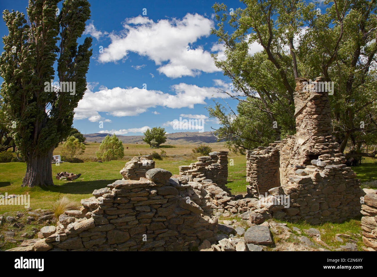 Old miners cottage hi-res stock photography and images - Alamy