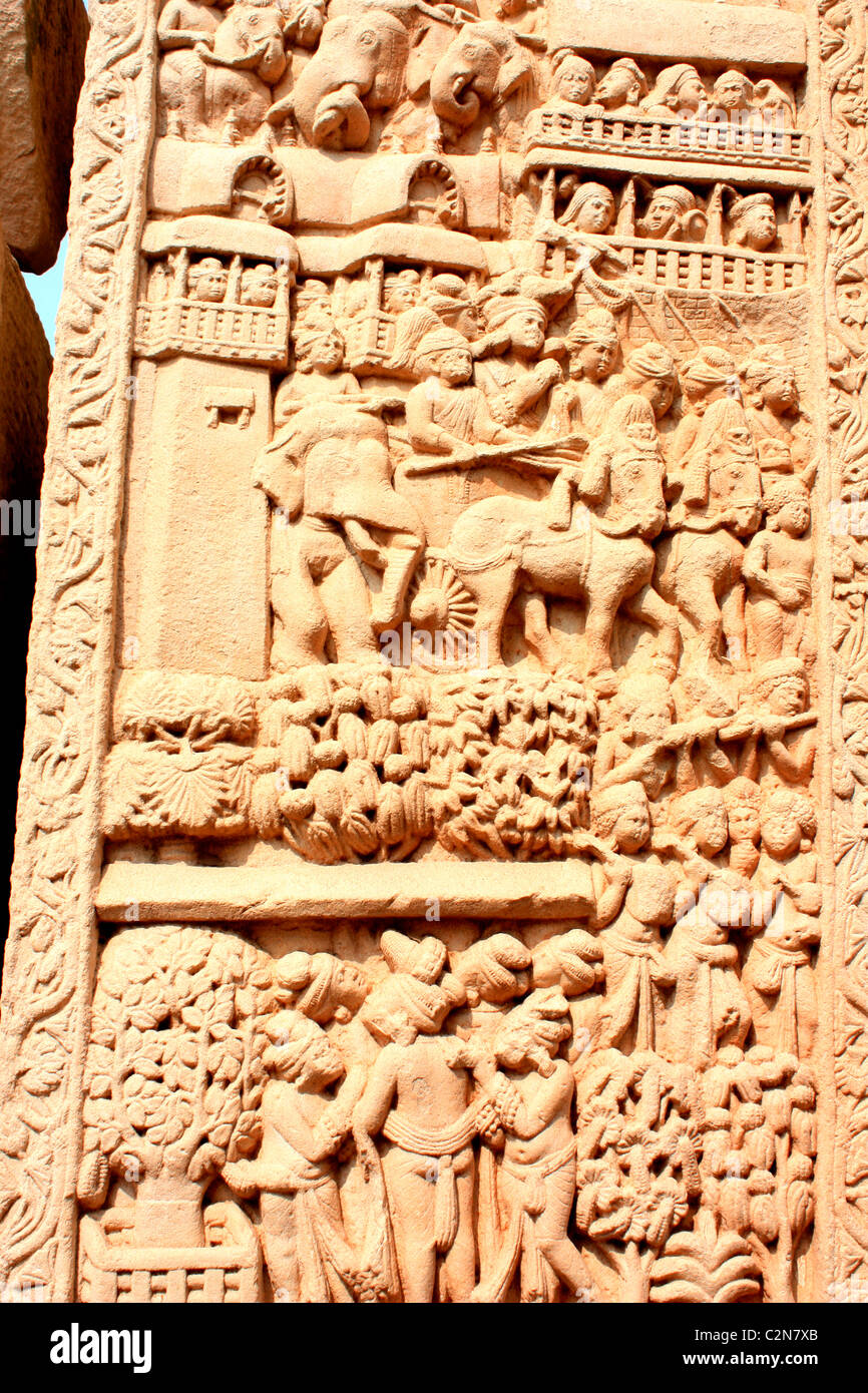 Sculptures engraved on the pillars of SANCHI STUPA, India Stock Photo ...