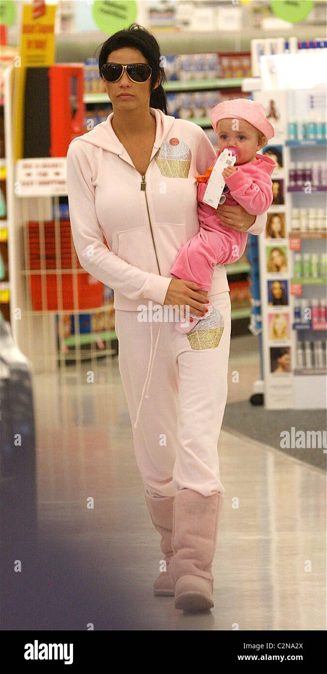 Katie Price with her daughter Princess Tiáamii went to Starbucks, CVS ...