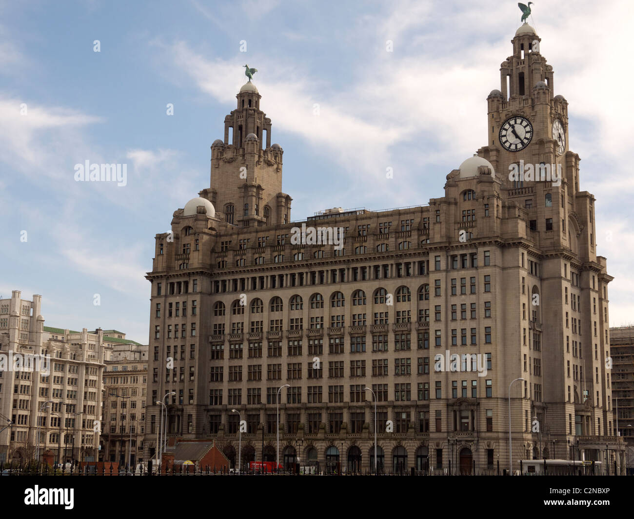 Liver building beatles statue hi-res stock photography and images - Alamy