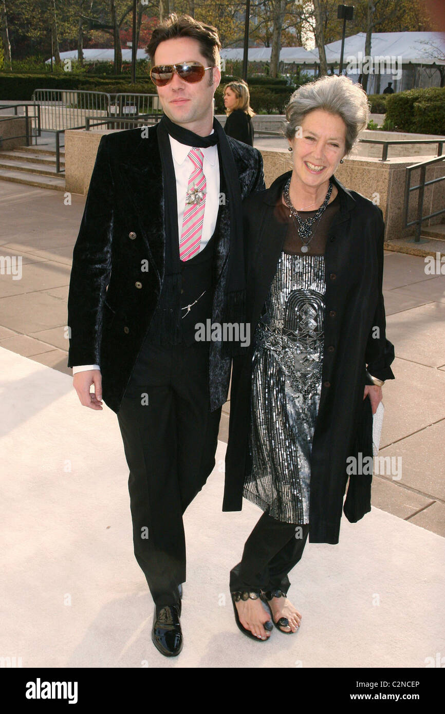 Rufus Wainwright and mother The Metropolitan Opera Opening Night Gala ...