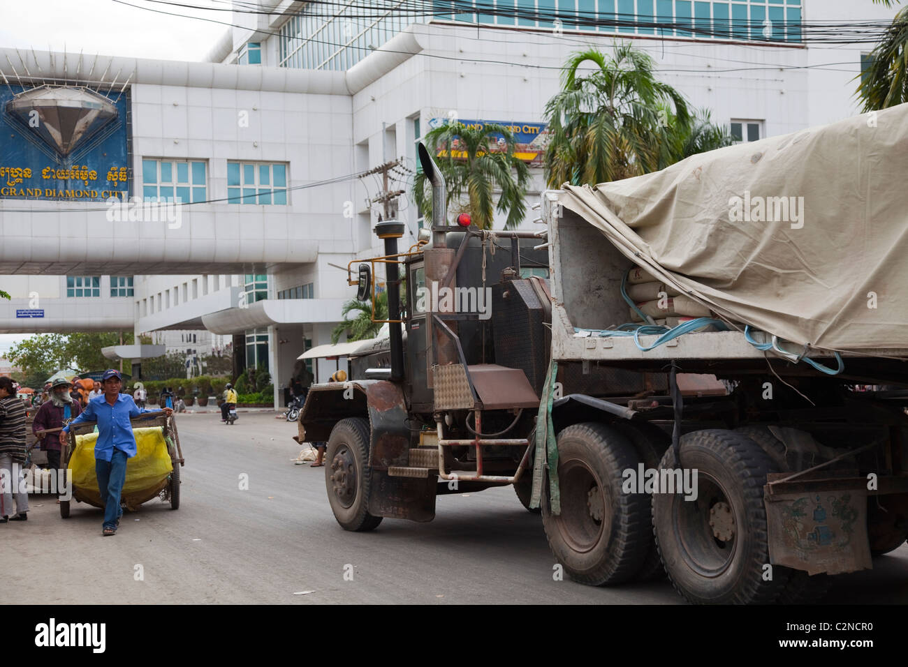 Cambodia border hi-res stock photography and images - Alamy