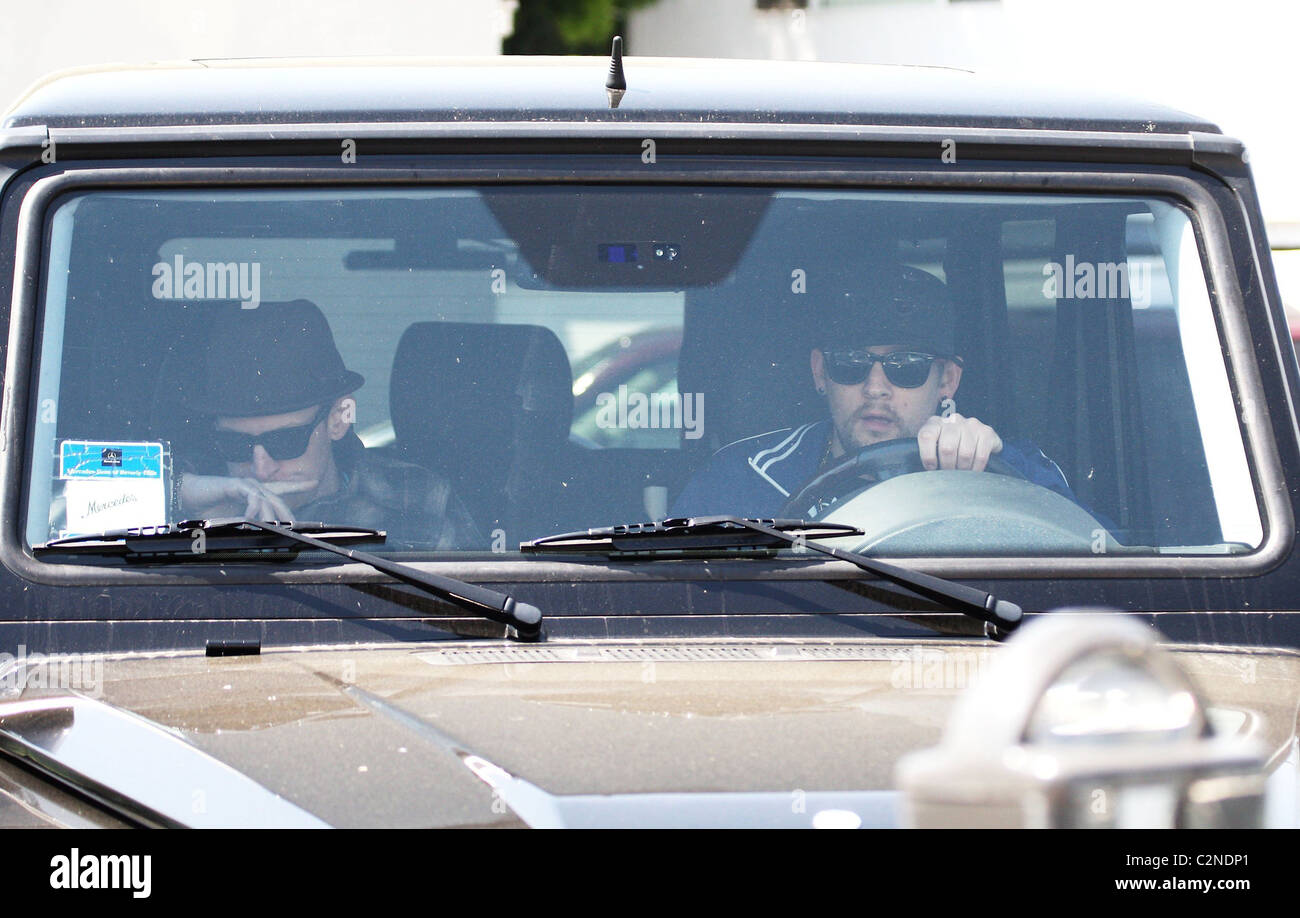 Josh and benji madden hi-res stock photography and images - Alamy