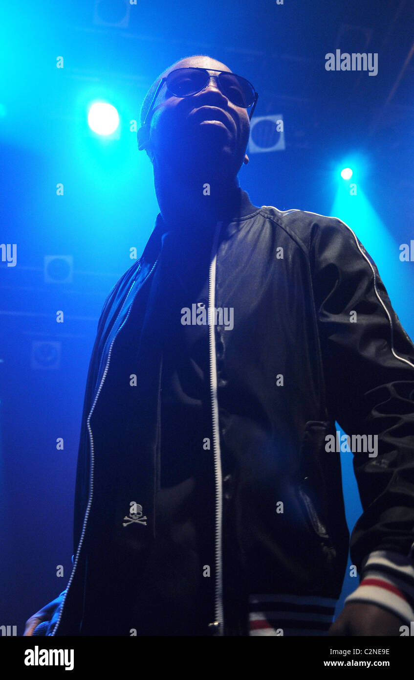 Grammy award winning hip hop artist hi-res stock photography and images ...