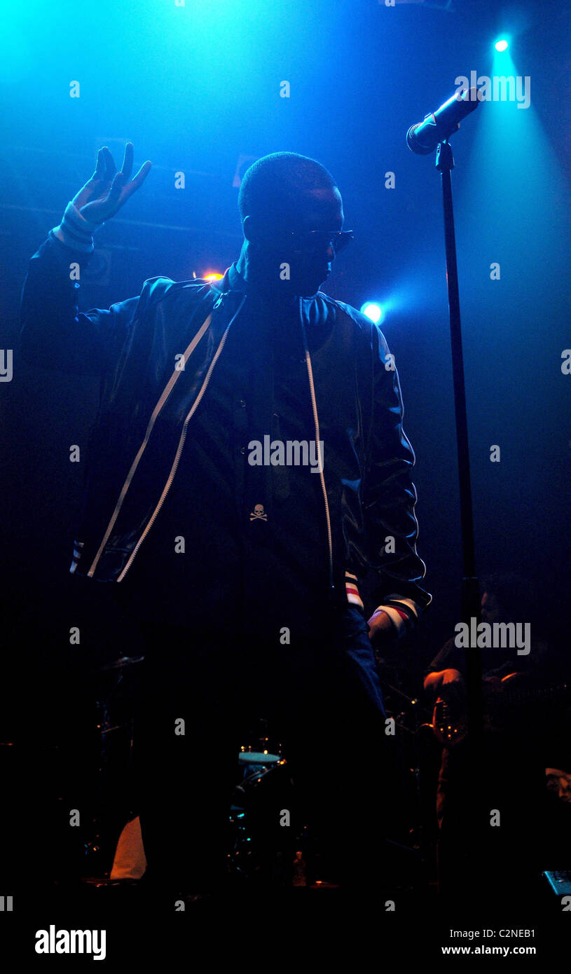 Grammy award winning hip hop artist hi-res stock photography and images ...