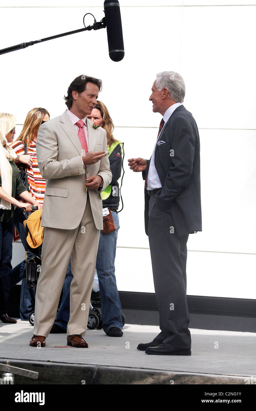 Steven Weber shooting on location on Rodeo Drive Beverly Hills ...