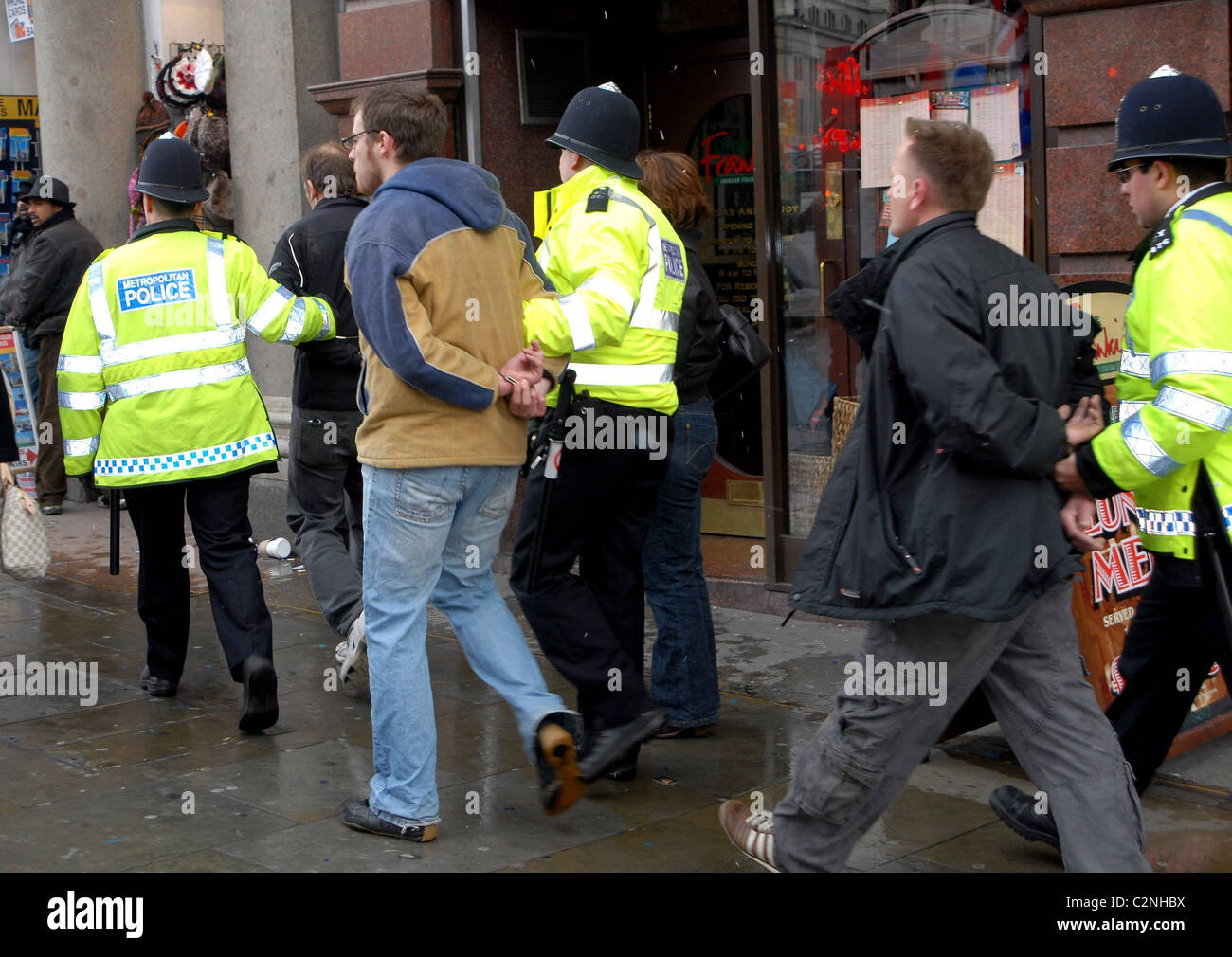 Riots break out during the Beijing 2008 Olympic Torch Relay London ...
