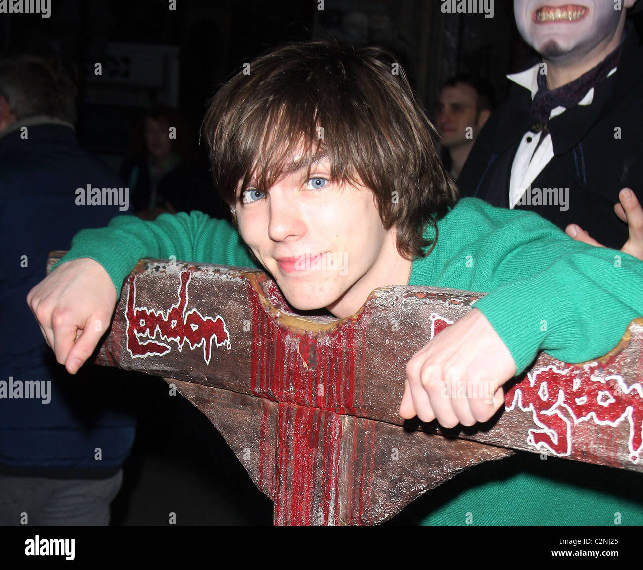 London dungeons actor hi-res stock photography and images - Alamy