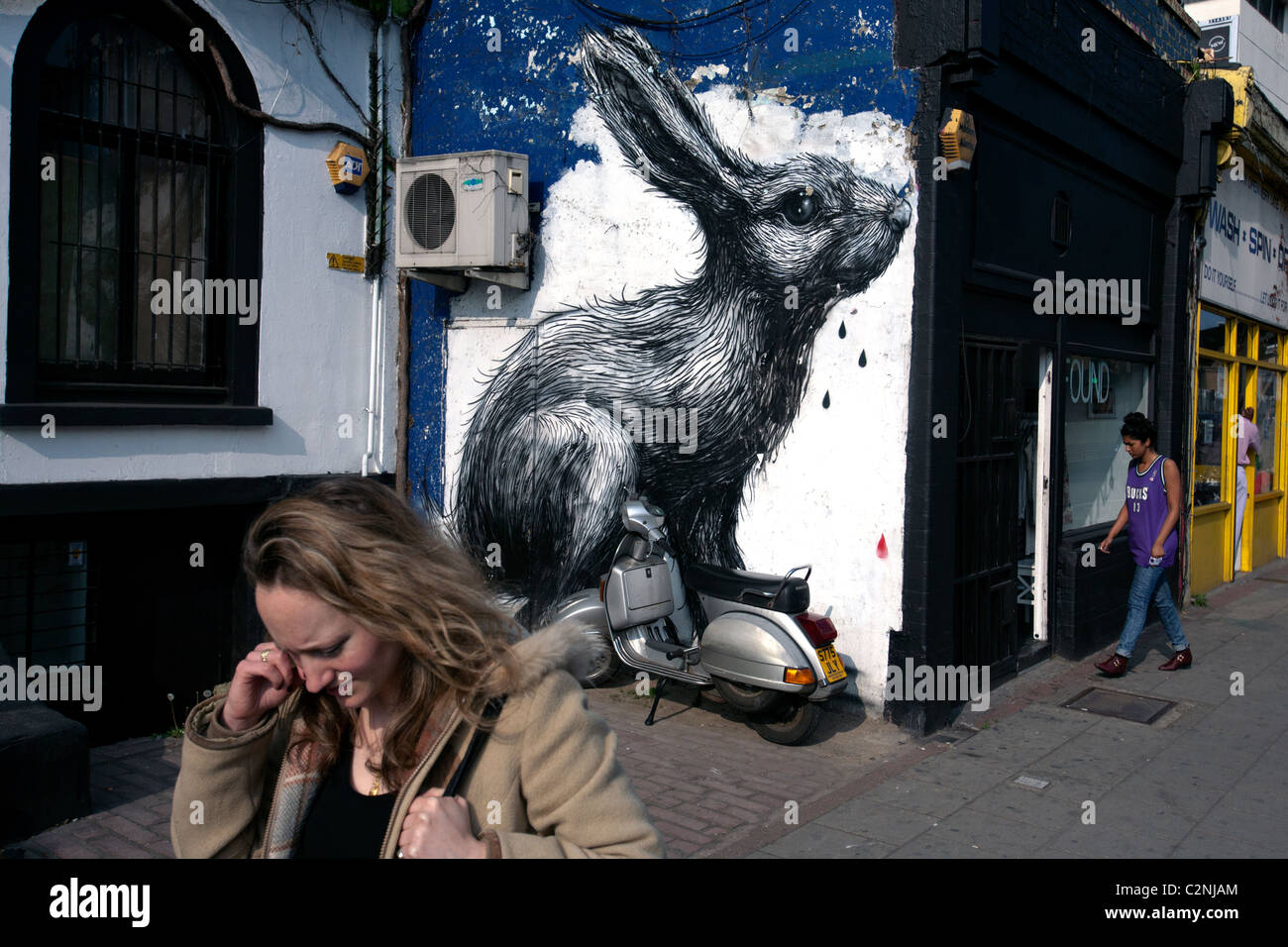 Graffiti grafitti london graffitti hi-res stock photography and images ...