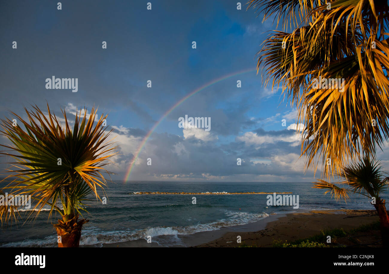 180 degree rainbow hi-res stock photography and images - Alamy