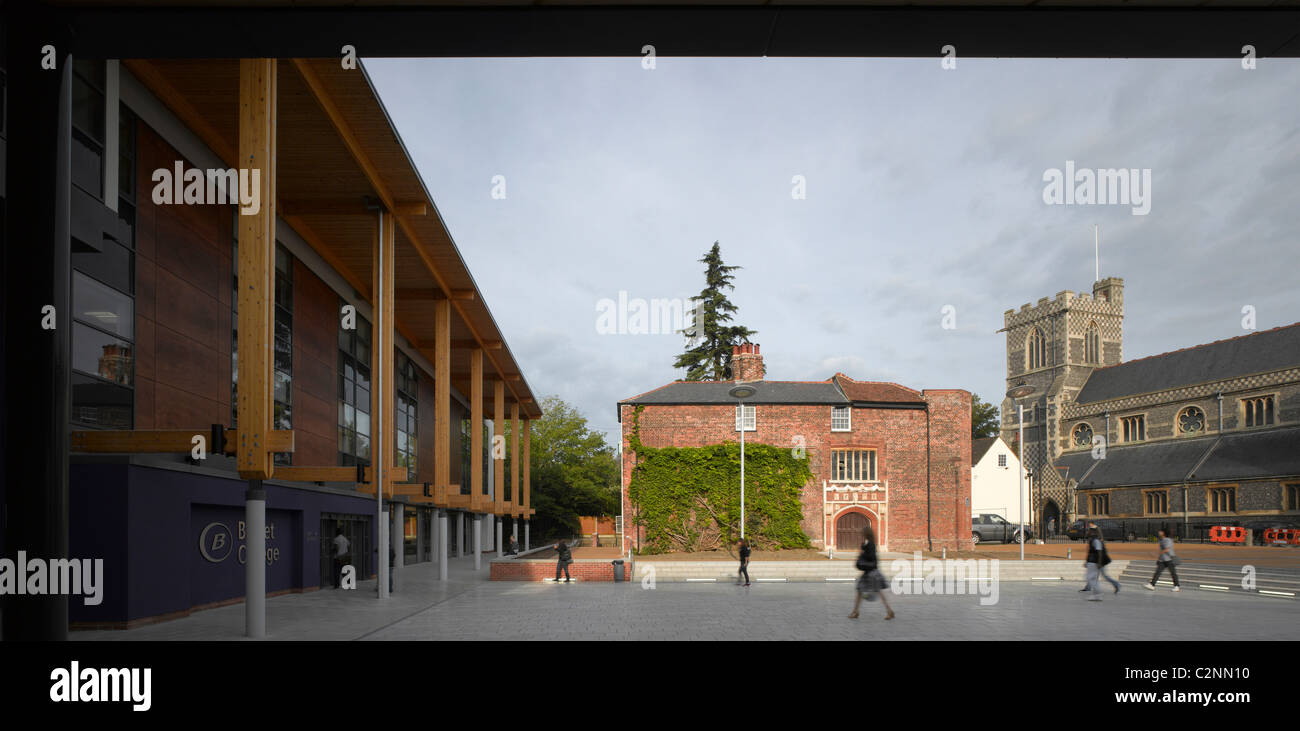Barnet College, wood street centre redevelopment Stock Photo - Alamy