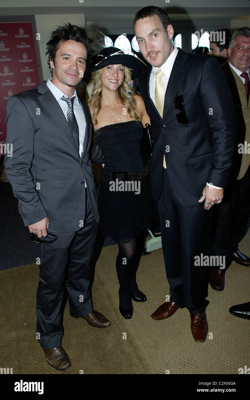 Underbelly cast members The Doncaster Day racing carnival at Royal ...