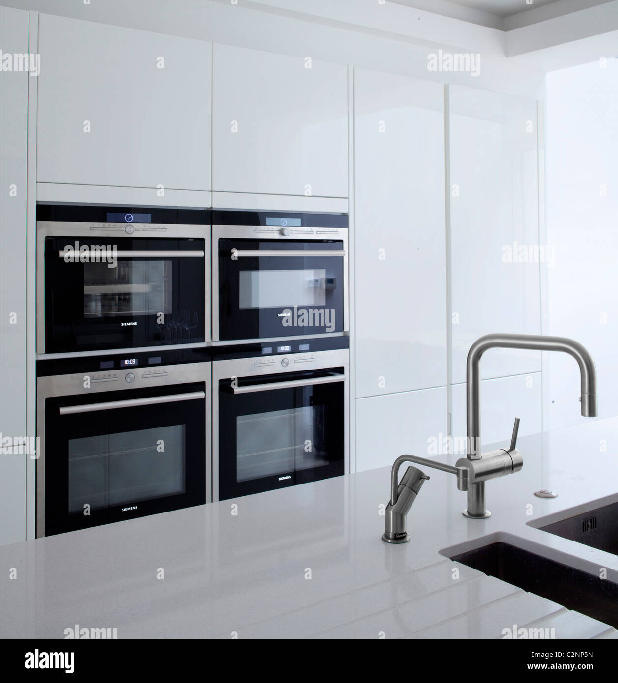 Kitchen Conservatory Dining Room High Resolution Stock Photography and ...