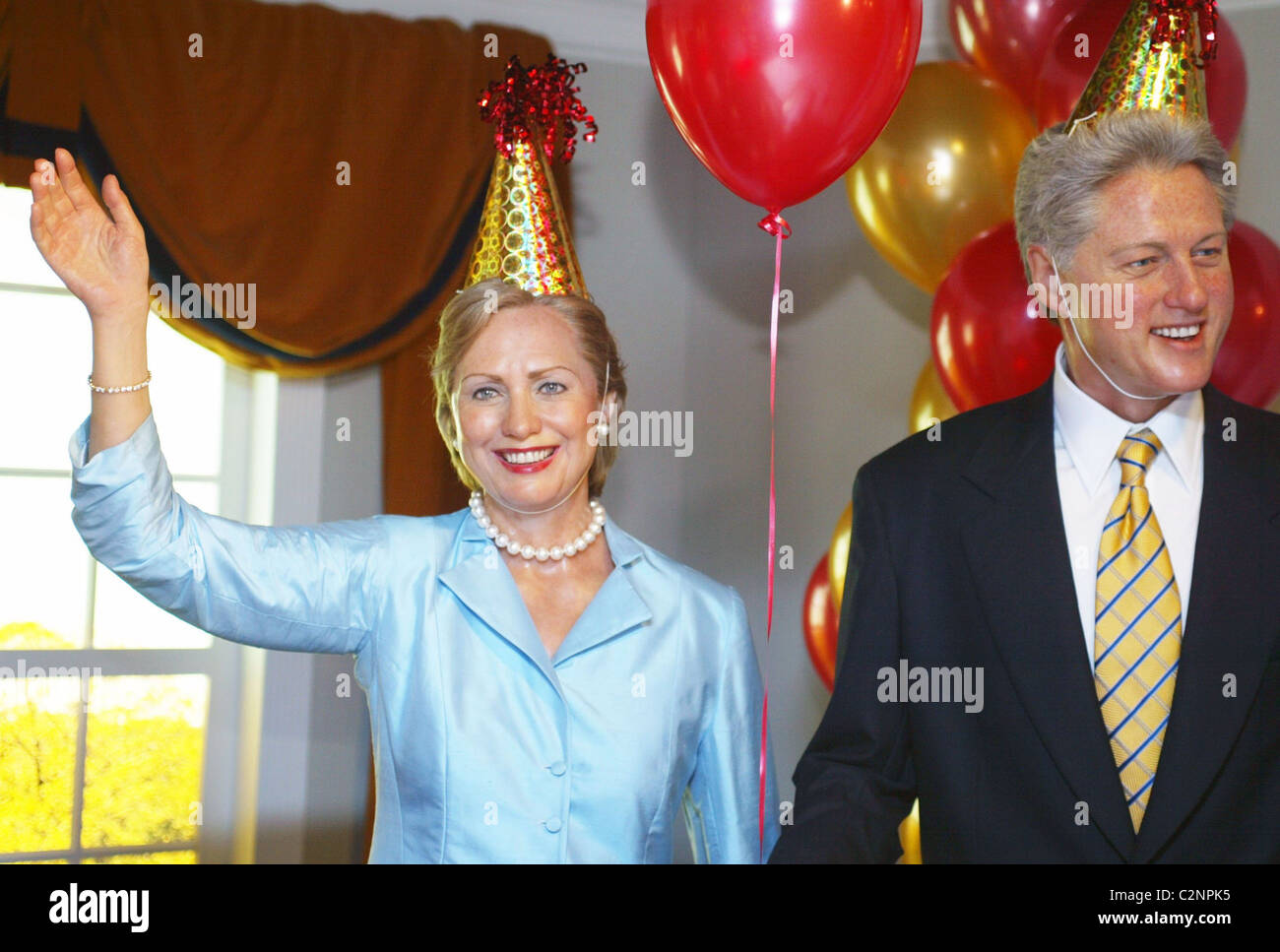Senator Hillary Clinton wax figure and Former U.S. president Bill ...