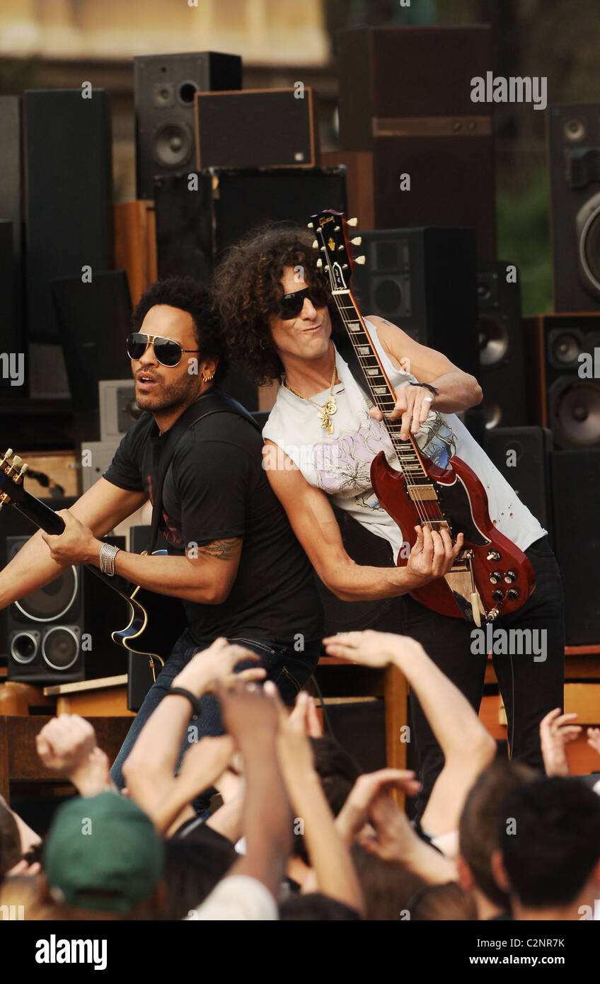 Lenny Kravitz on the set of a new Levi's commercial Prague, Czech ...