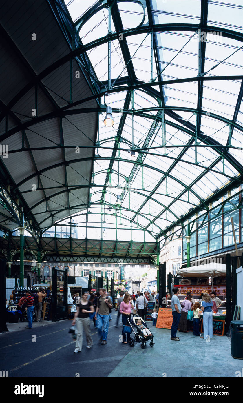 Bedale street hi-res stock photography and images - Alamy