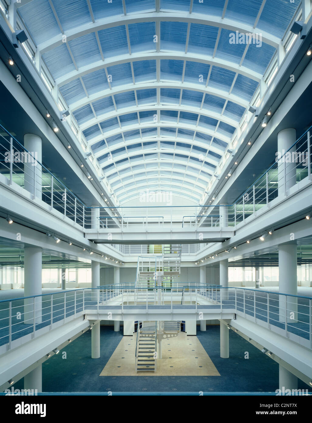 Glazing atrium hi-res stock photography and images - Alamy