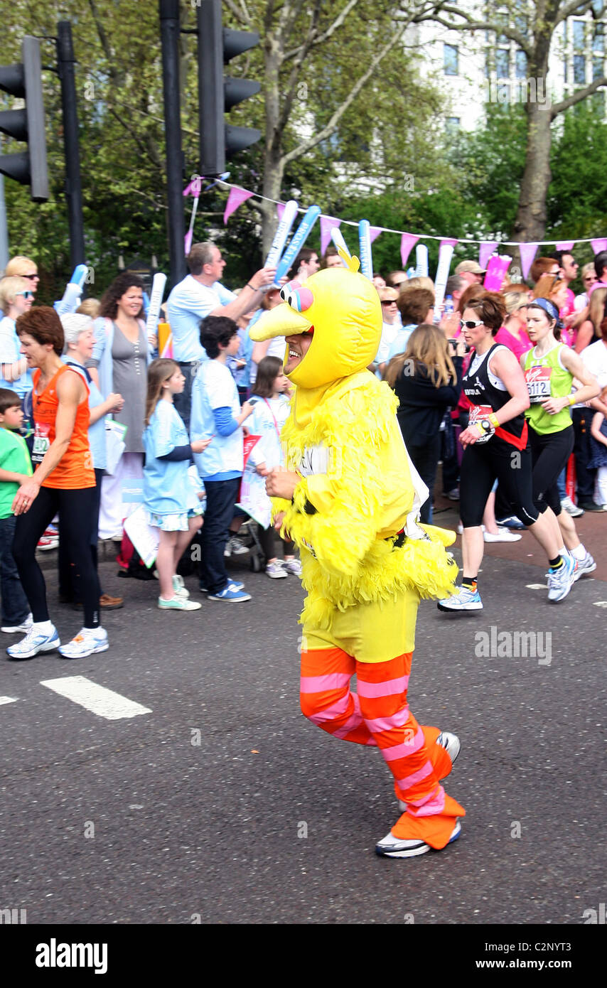 Chicken run costume hi-res stock photography and images - Alamy