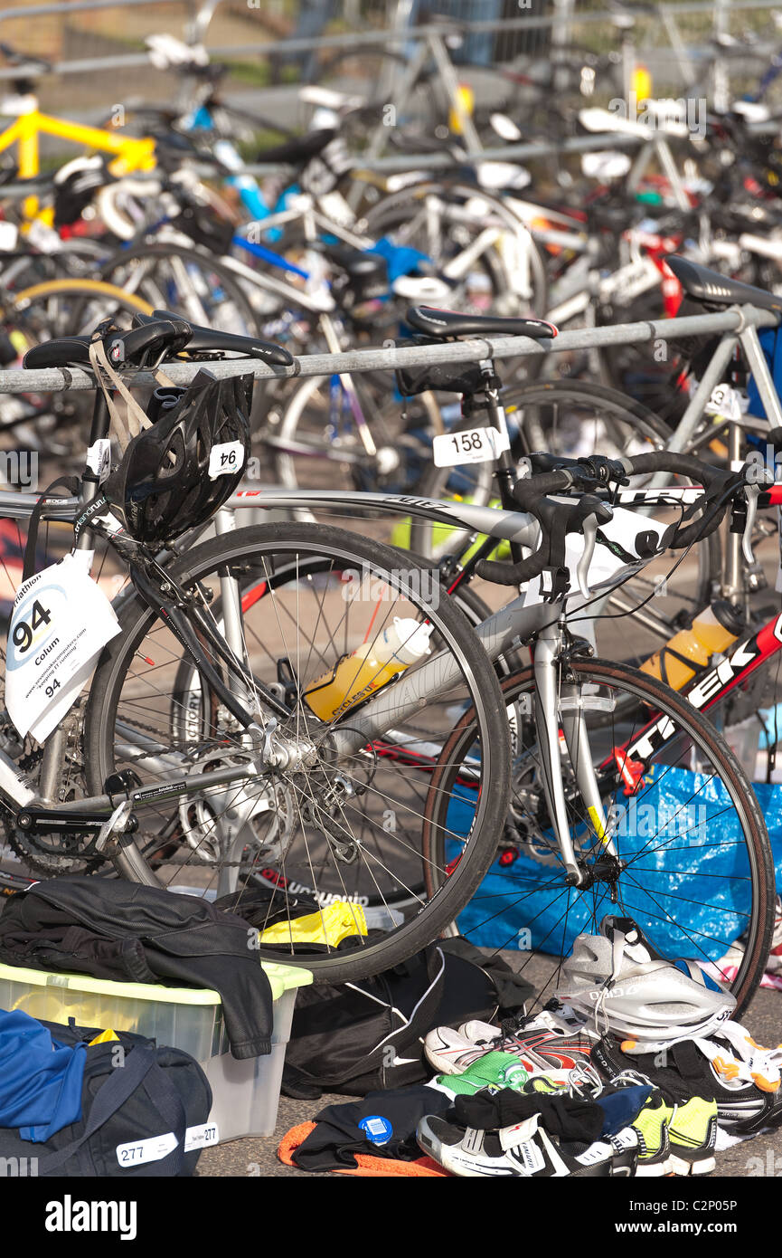 Atmosphere athletes competing in hi-res stock photography and images ...