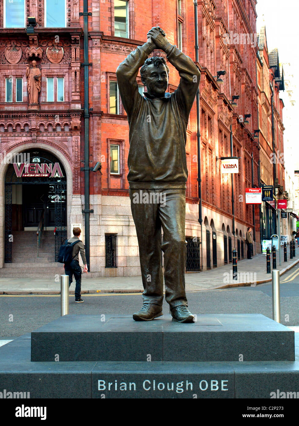 Statue of Brian Clough , Nottingham,England,UK Stock Photo - Alamy