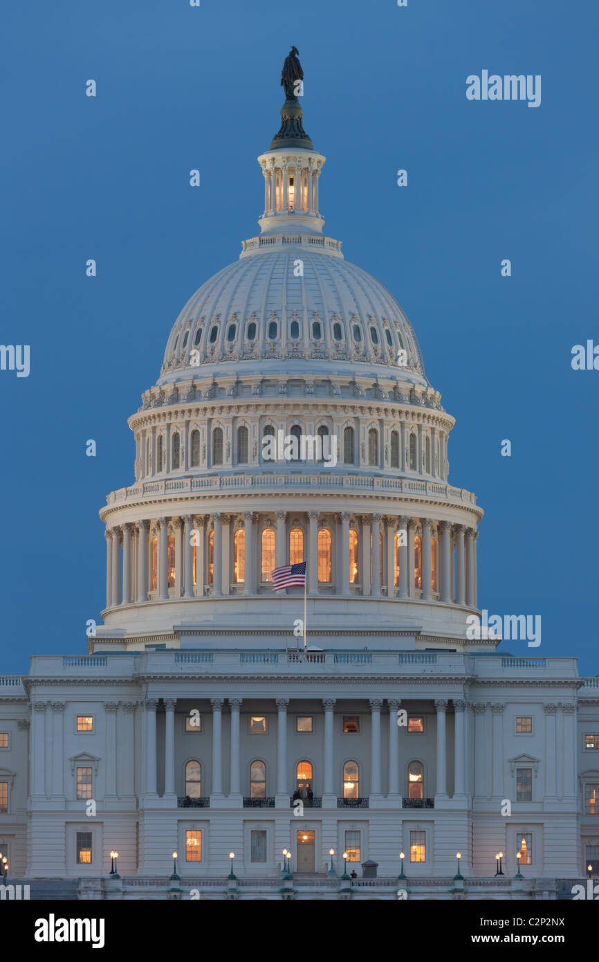 Us capitol building sunset hi-res stock photography and images - Alamy