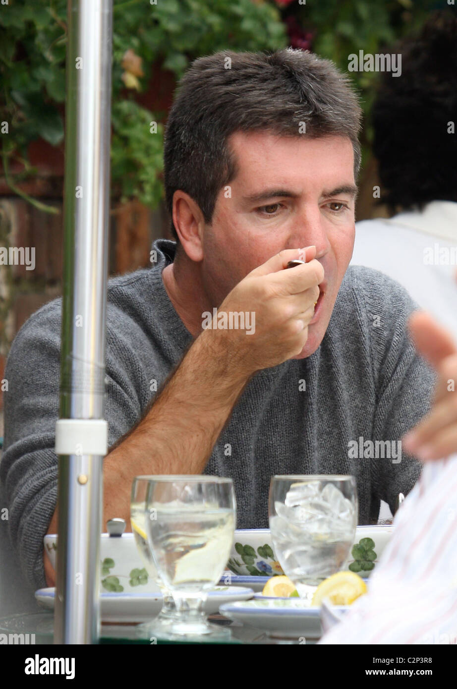 Simon Cowell at the Ivy restaurant Los Angeles, California - 01.05.08 ...