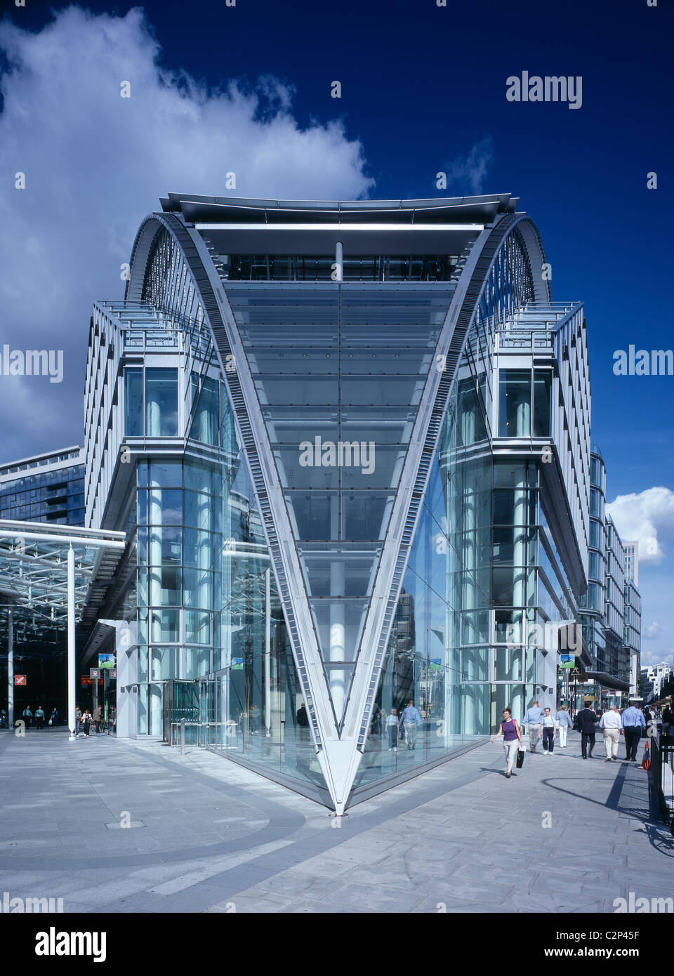 Of cardinal hi hi-res stock photography and images - Alamy