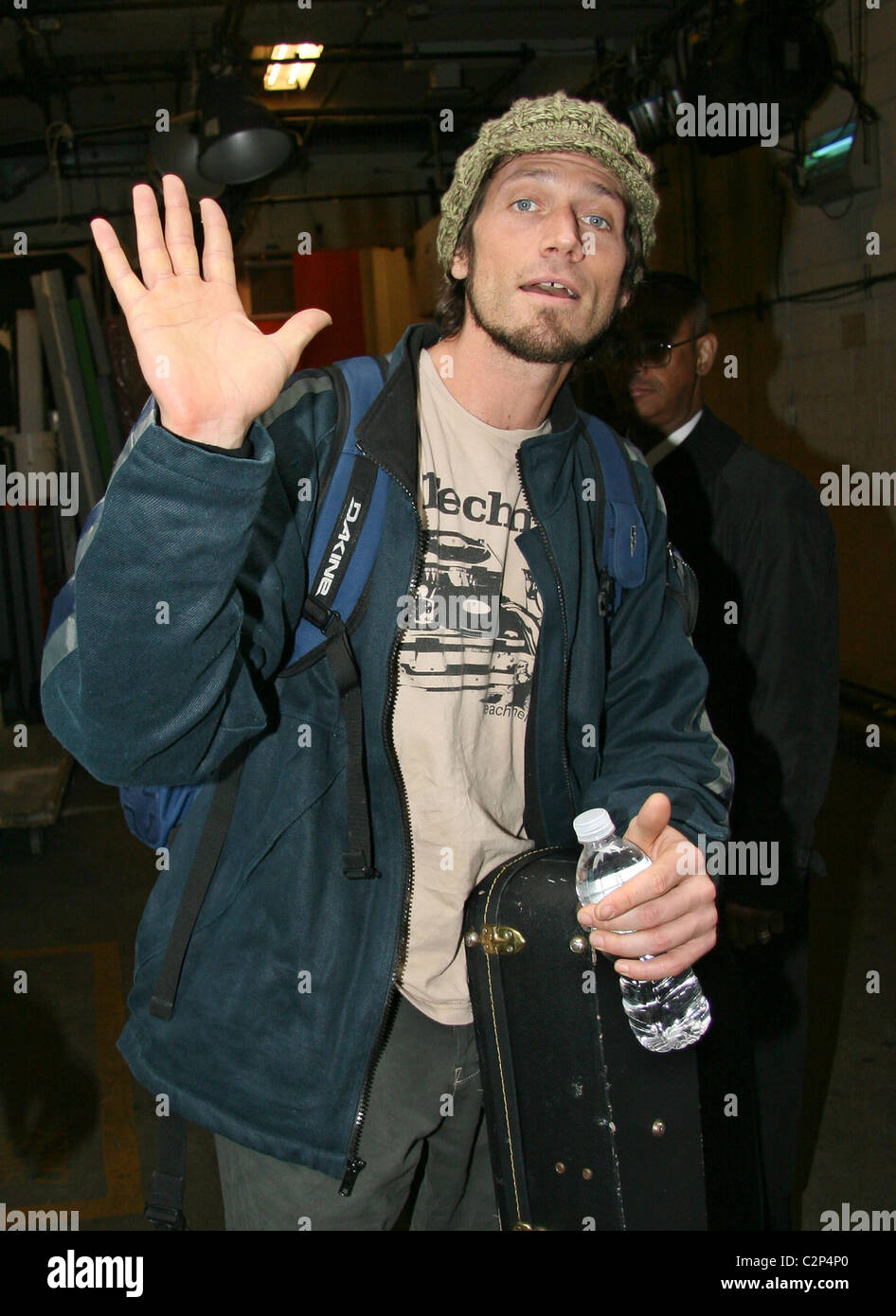 Ben Taylor leaving ABC Studios after performing with his mom Carly ...