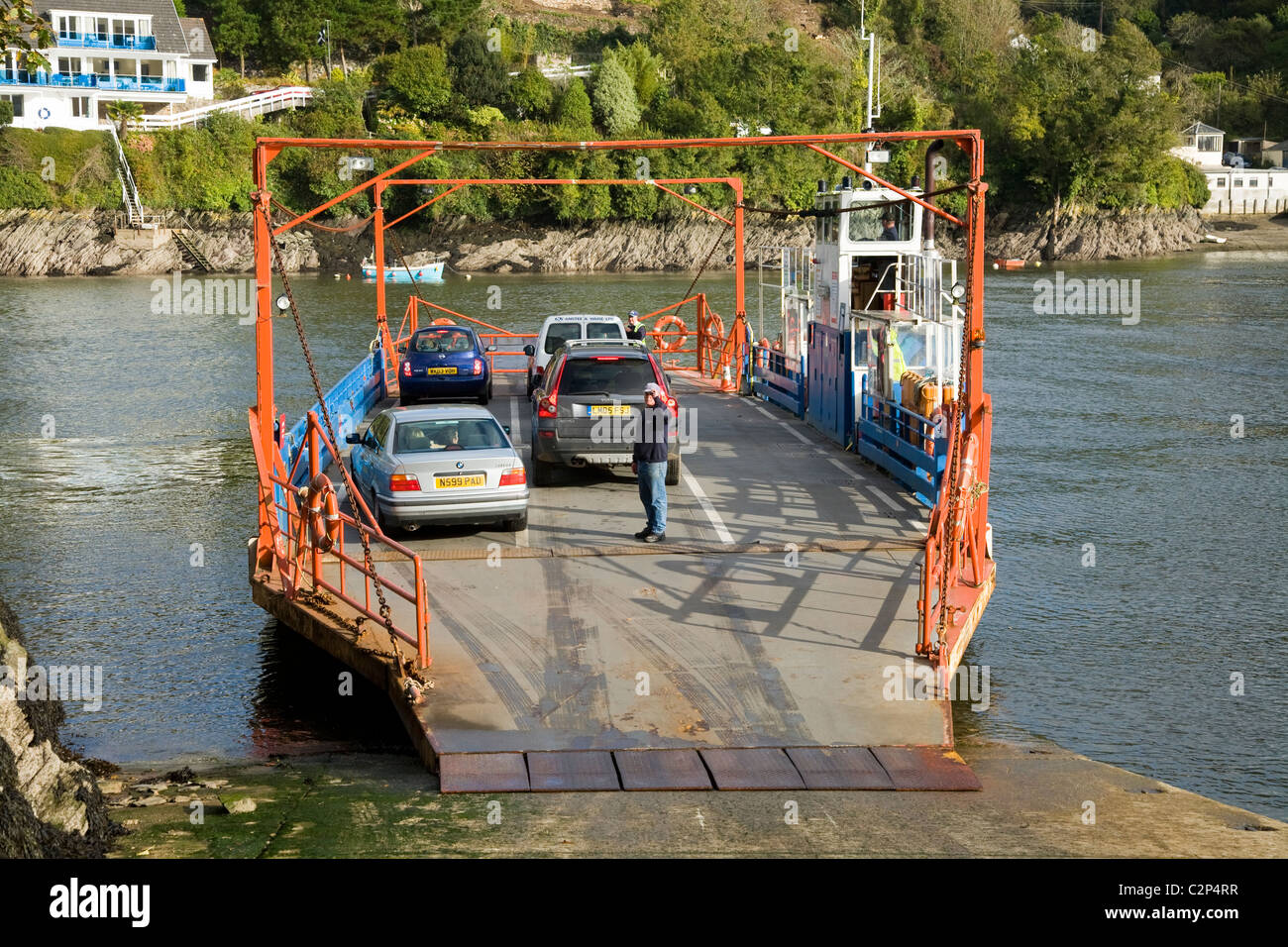 Cornish Bodinnick Vehicle Ferry between Bodinnick and Fowey in Cornwall ...